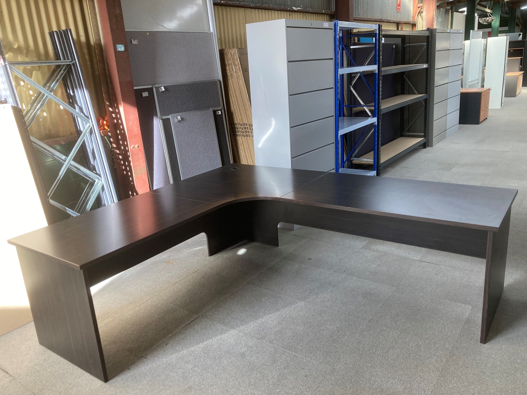 Second hand workstation 2400 x 2100 x 750 – Mack's Office Furniture